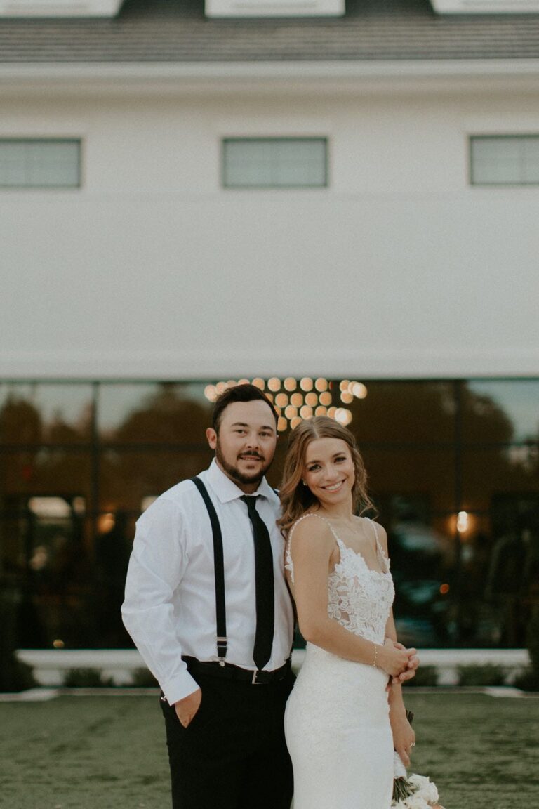 Romantic Summer Wedding at The Arlo - biancanichole.com