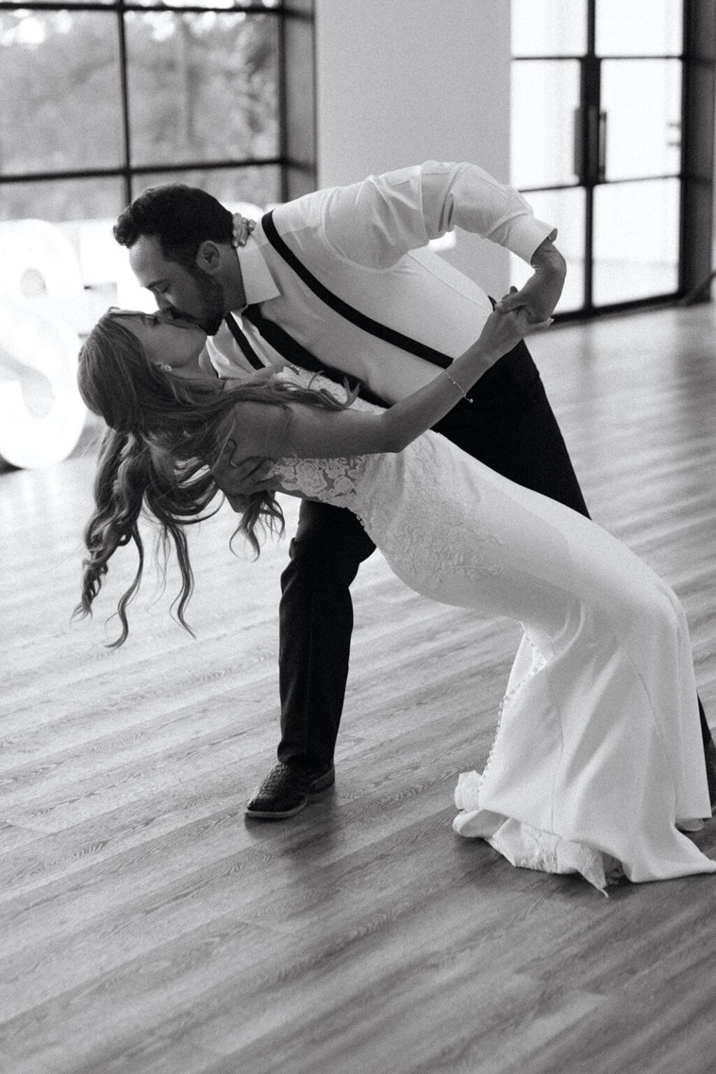 Romantic Summer Wedding at The Arlo - biancanichole.com