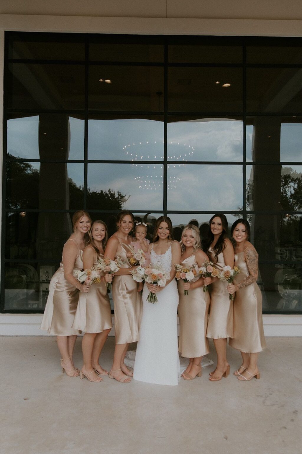 Romantic Summer Wedding at The Arlo - biancanichole.com