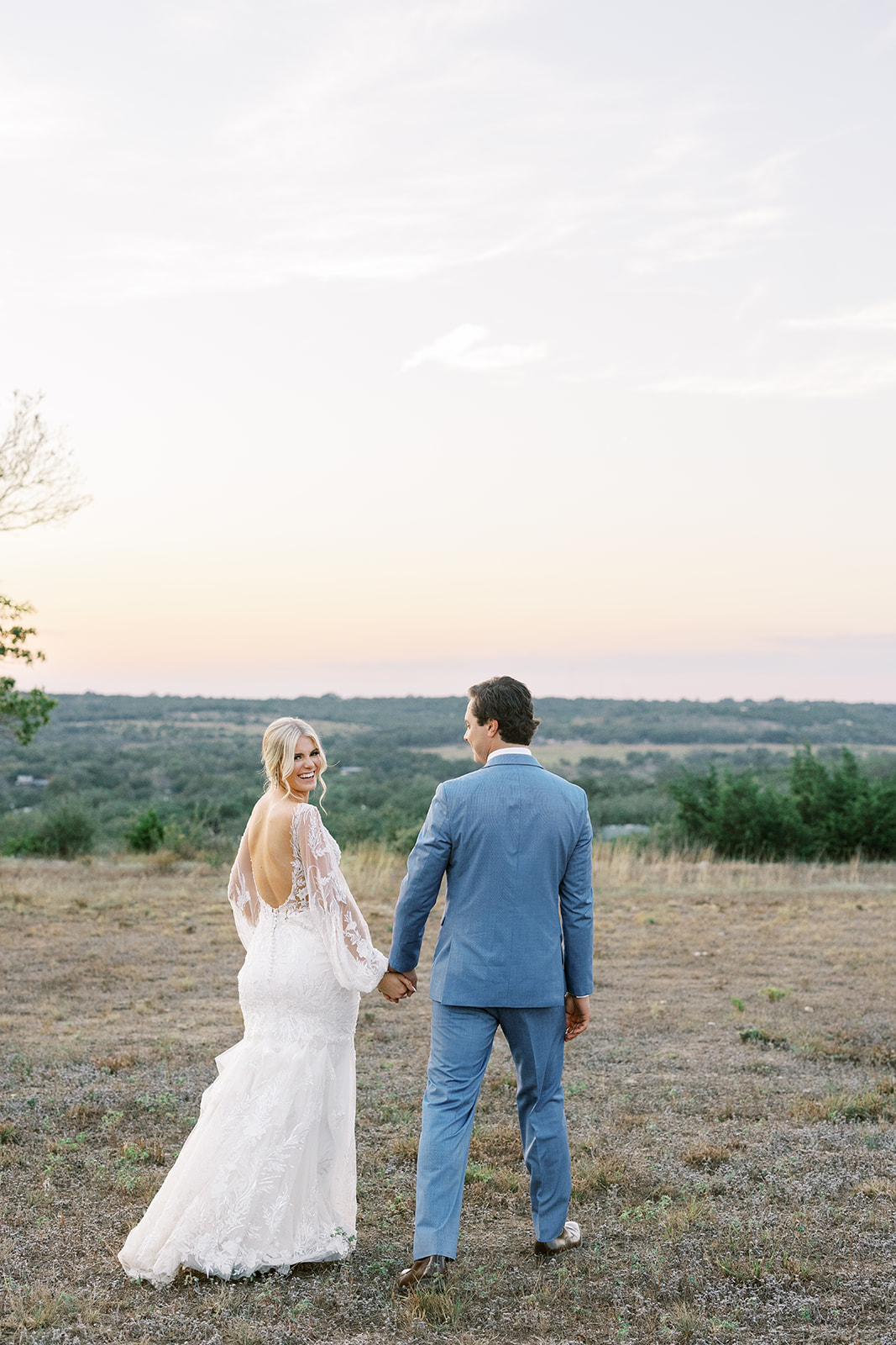 Mae's Ridge: Modern Farmhouse Wedding Venue - biancanichole.com