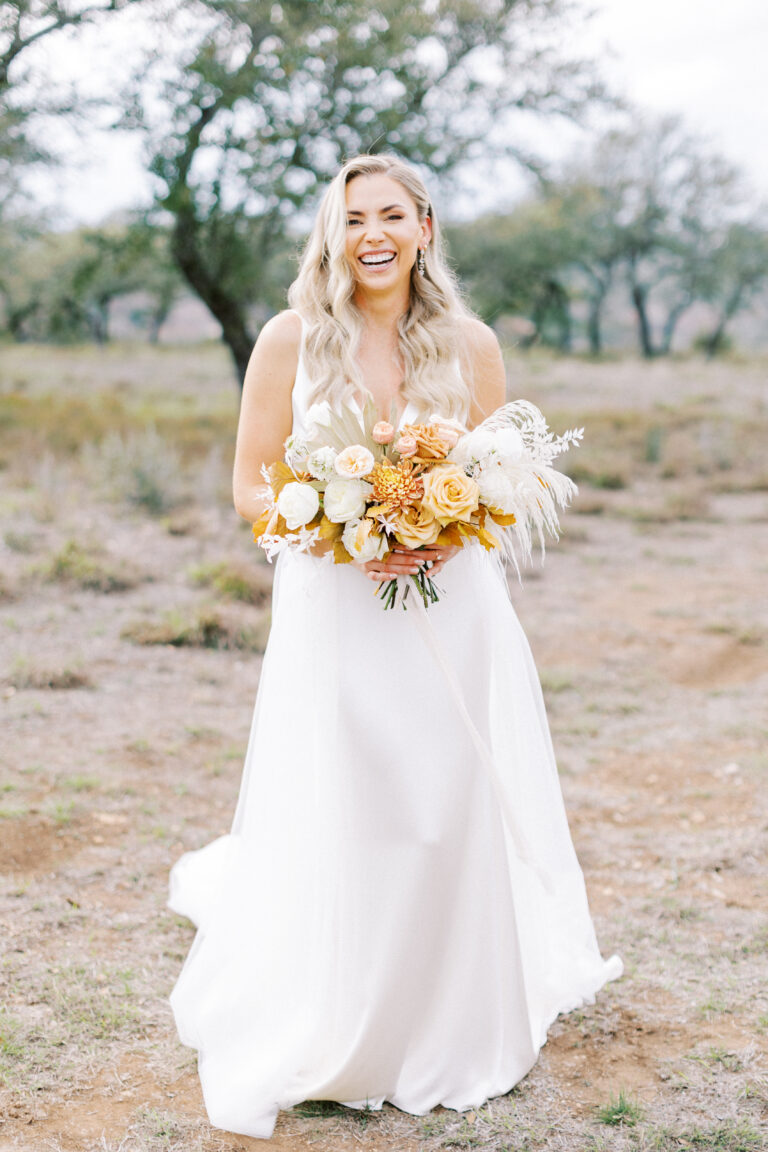 Mae's Ridge: Modern Farmhouse Wedding Venue - biancanichole.com