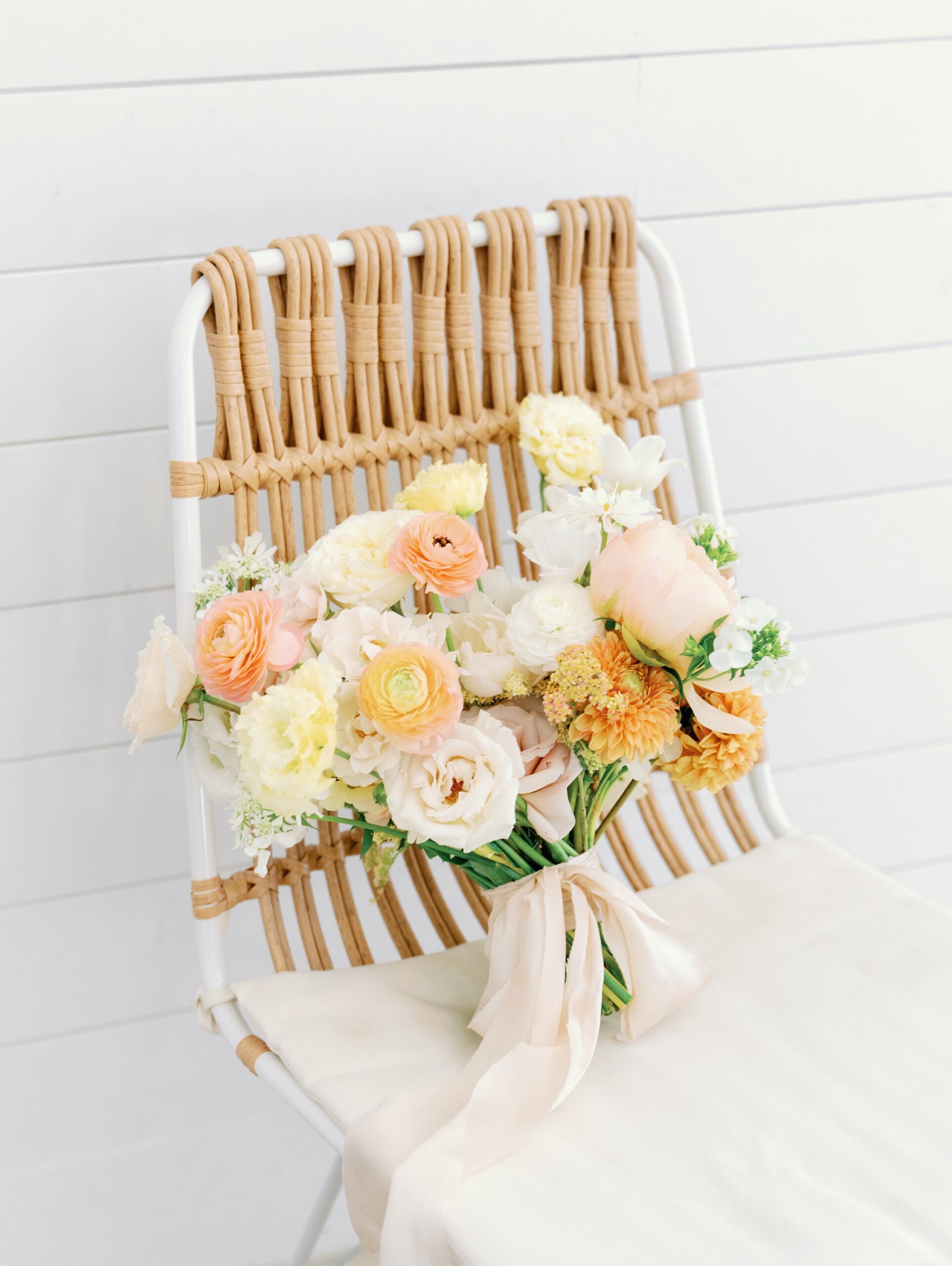 Mae's Ridge: Modern Boho Wedding Venue - biancanichole.com