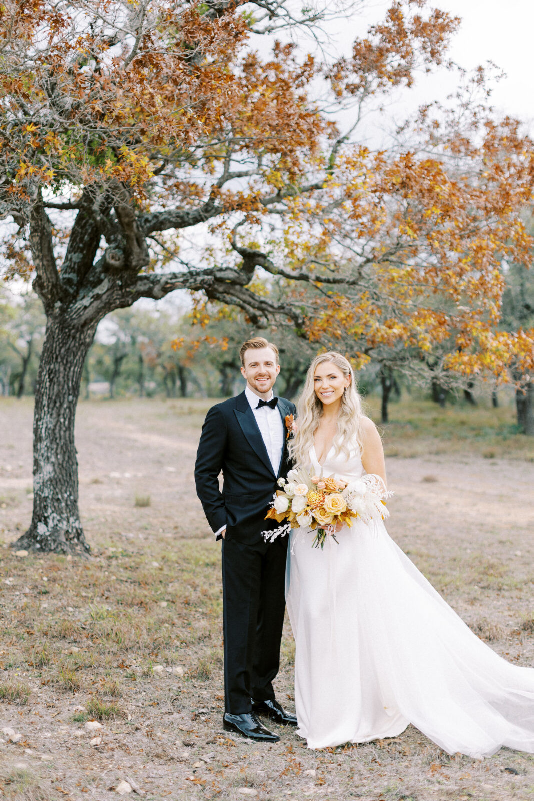 Mae's Ridge: Modern Farmhouse Wedding Venue - biancanichole.com