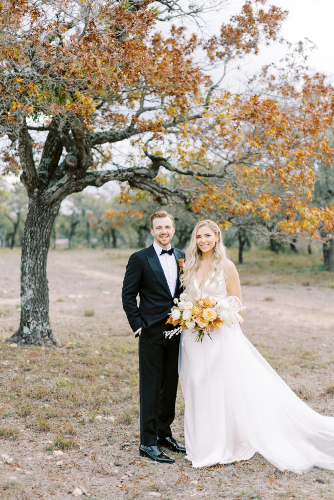 Mae's Ridge: Modern Farmhouse Wedding Venue - biancanichole.com