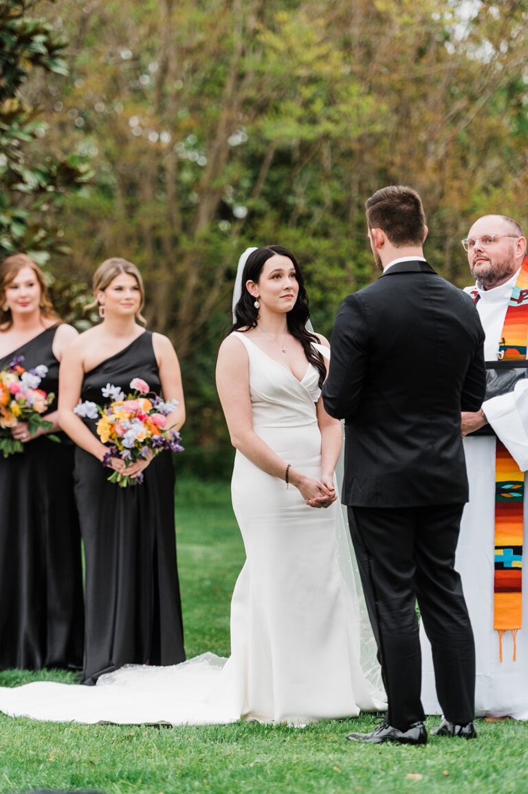 Colorful Wedding at Barr Mansion - biancanichole.com
