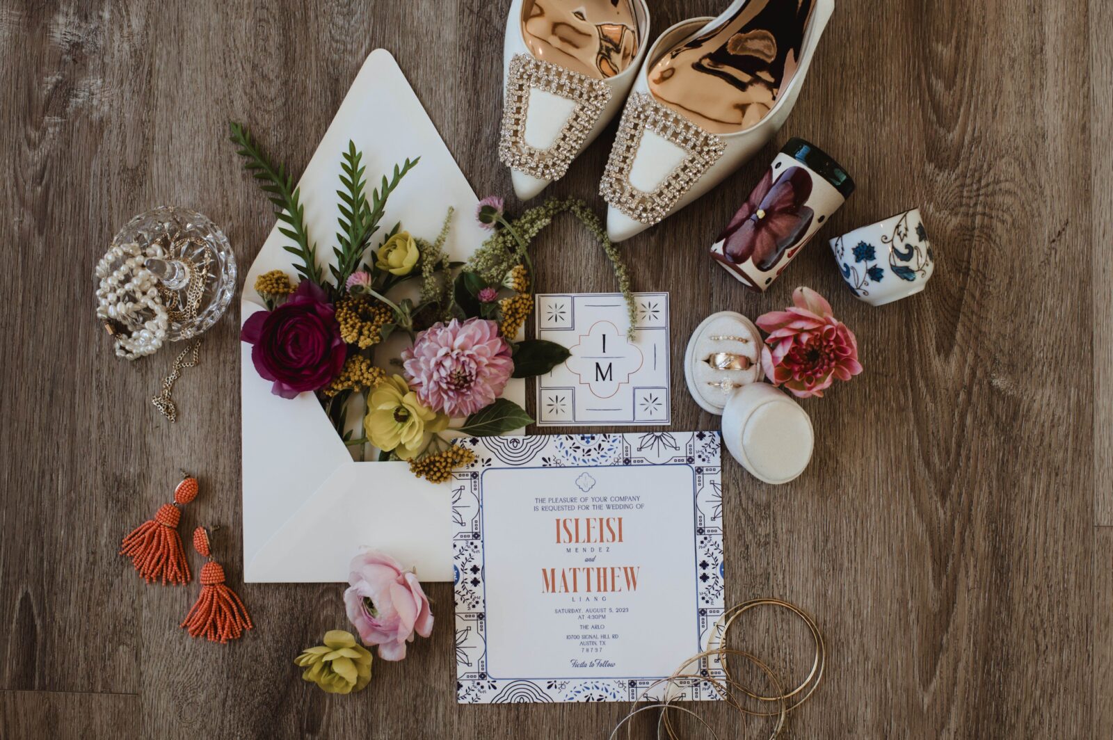 Colorful Summer Wedding at The Arlo - biancanichole.com