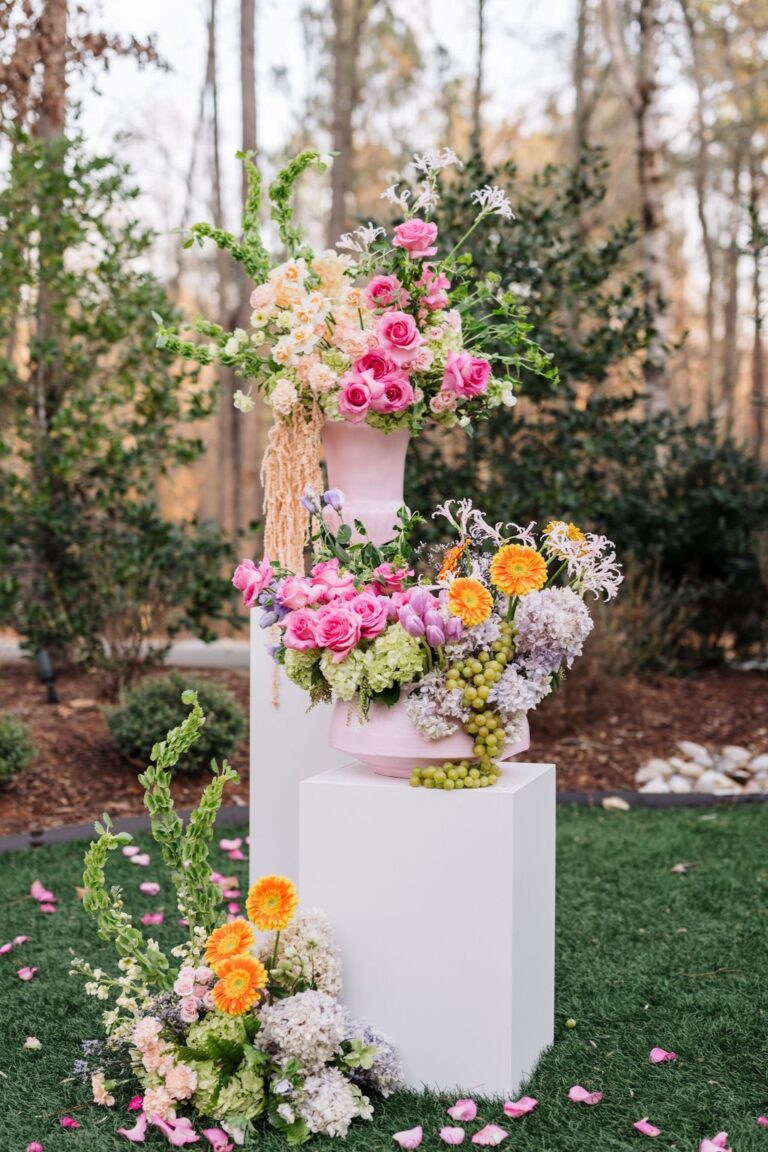 Colorful Spring Wedding Inspiration at Carolina Grove - biancanichole.com