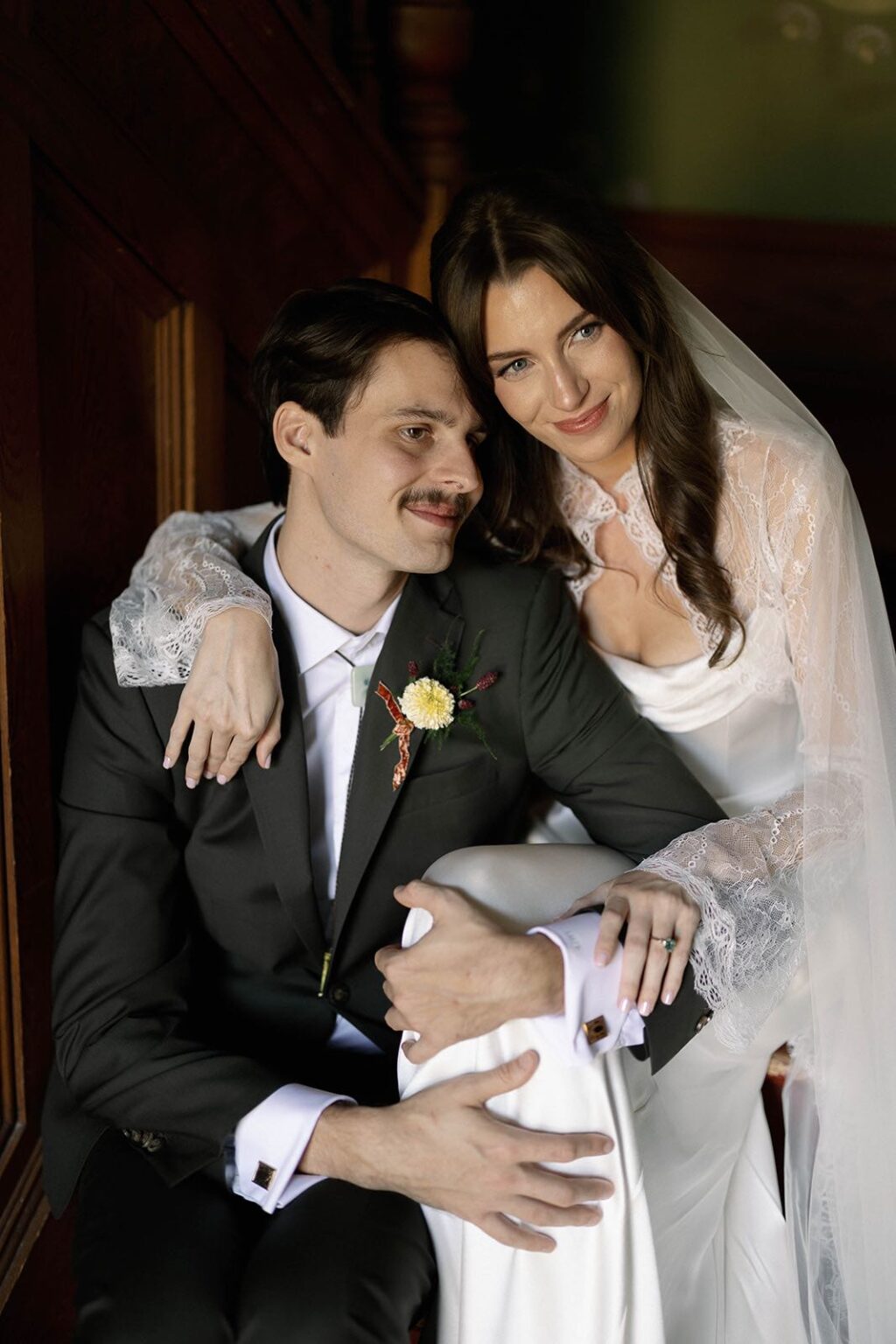 Sophisticated Garden Wedding at Barr Mansion - biancanichole.com