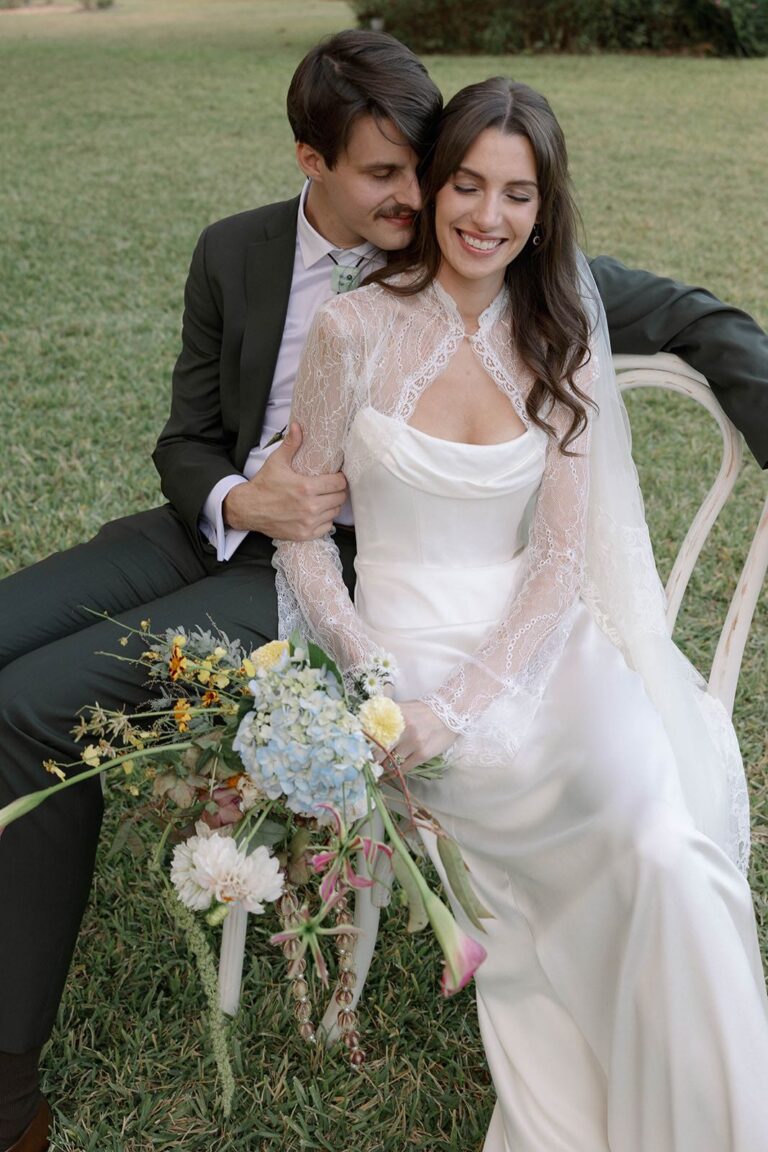 Sophisticated Garden Wedding at Barr Mansion - biancanichole.com