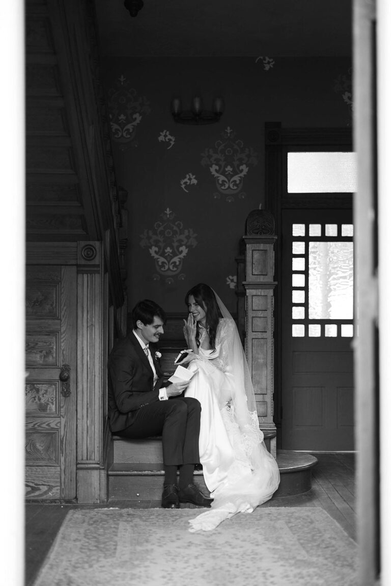 Sophisticated Garden Wedding at Barr Mansion - biancanichole.com